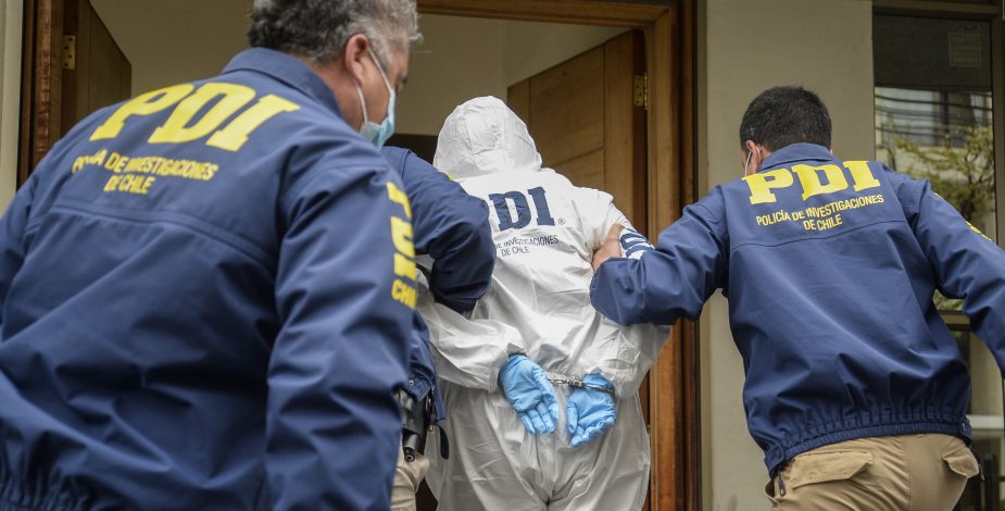 PDI detuvo a hombre acusado de abusar de dos niñas: una de ellas grabó ... PDI detuvo a hombre acusado de abusar de dos niñas: una de ellas grabó ...